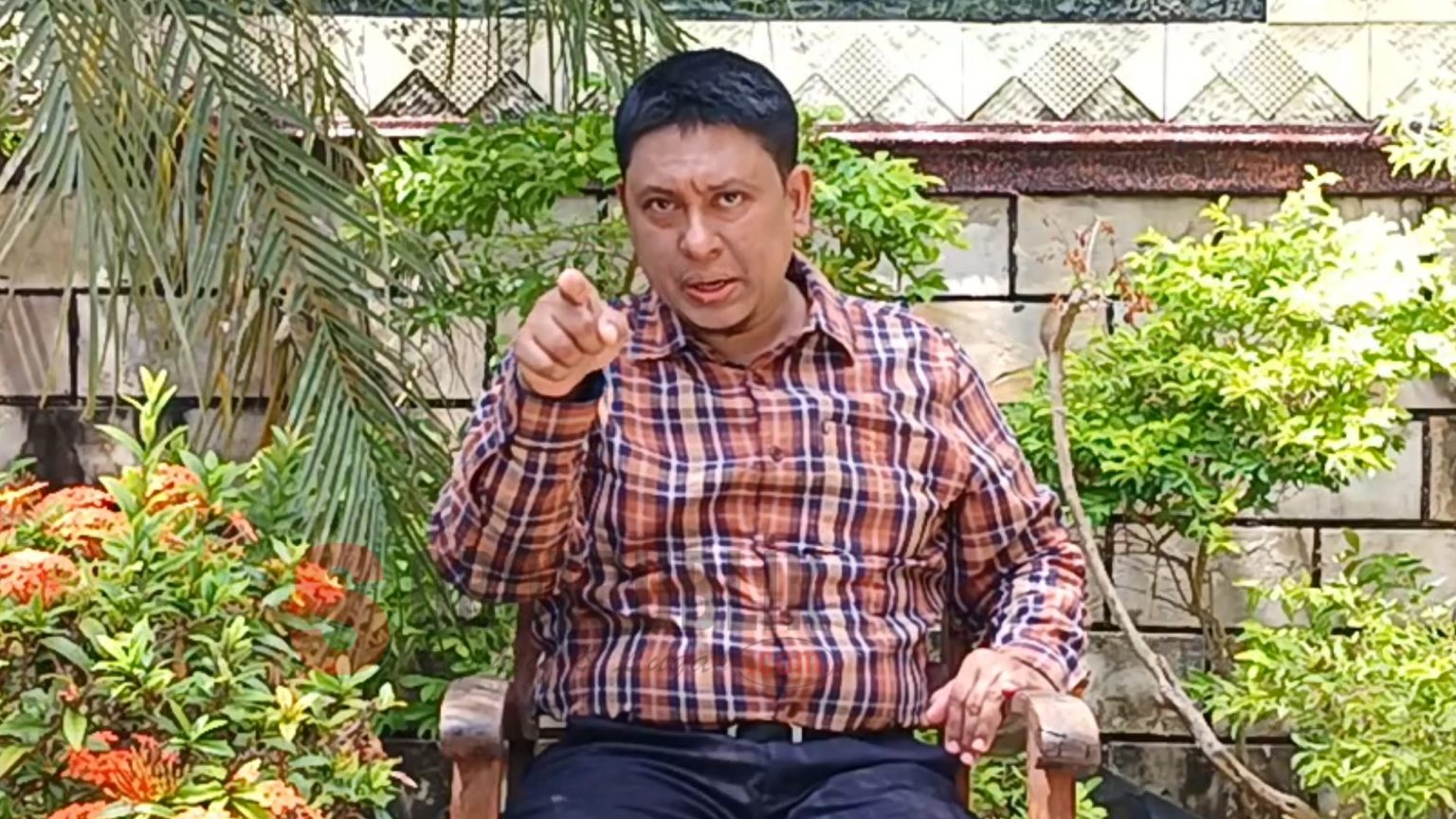 Ospek Para Mahasiswa Baru di UNIBA Madura Mendapatkan Keca Ospek Para Mahasiswa Baru di UNIBA Madura Mendapatkan Keca